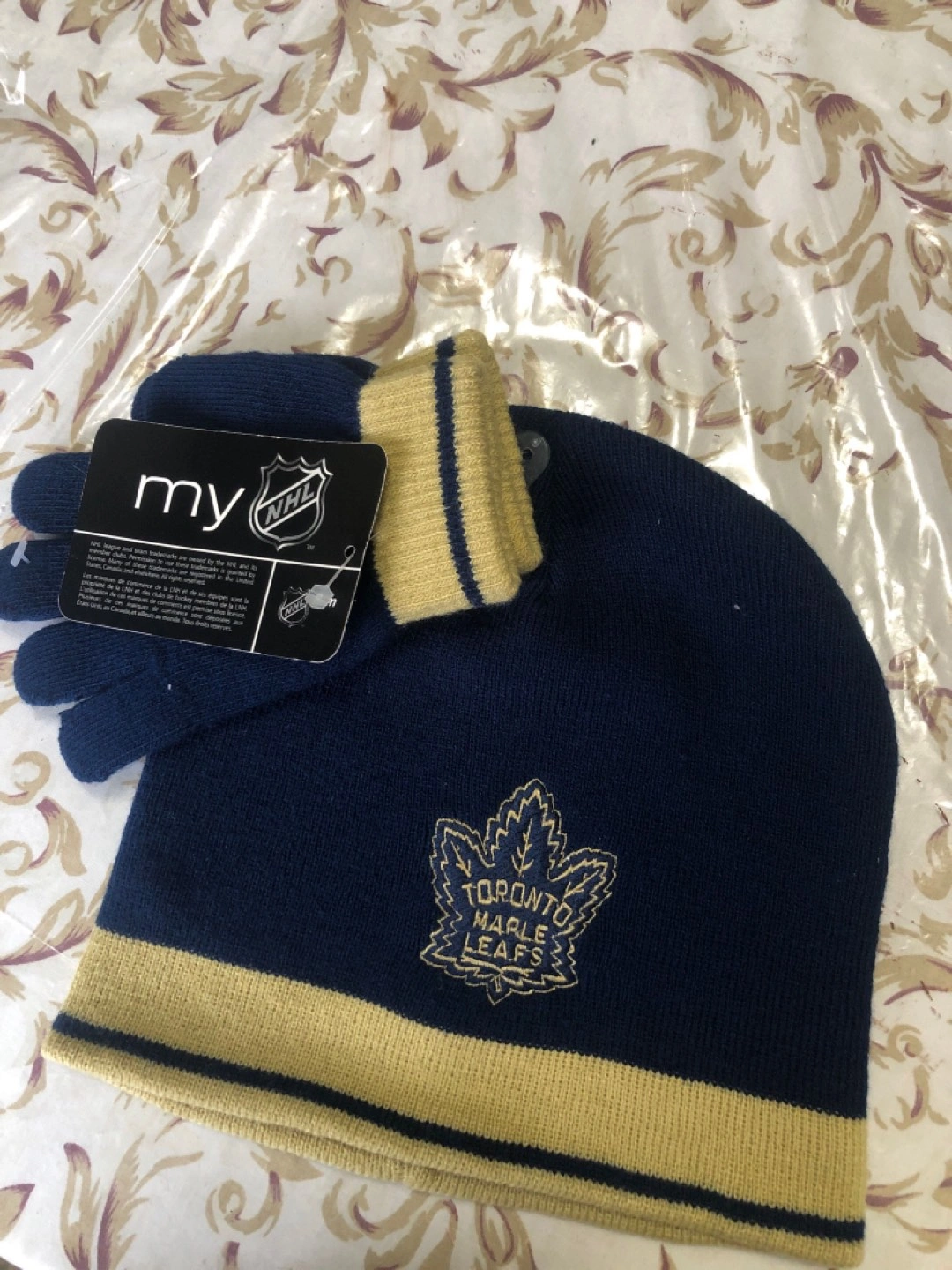 Maple leaf stuff | Karrot