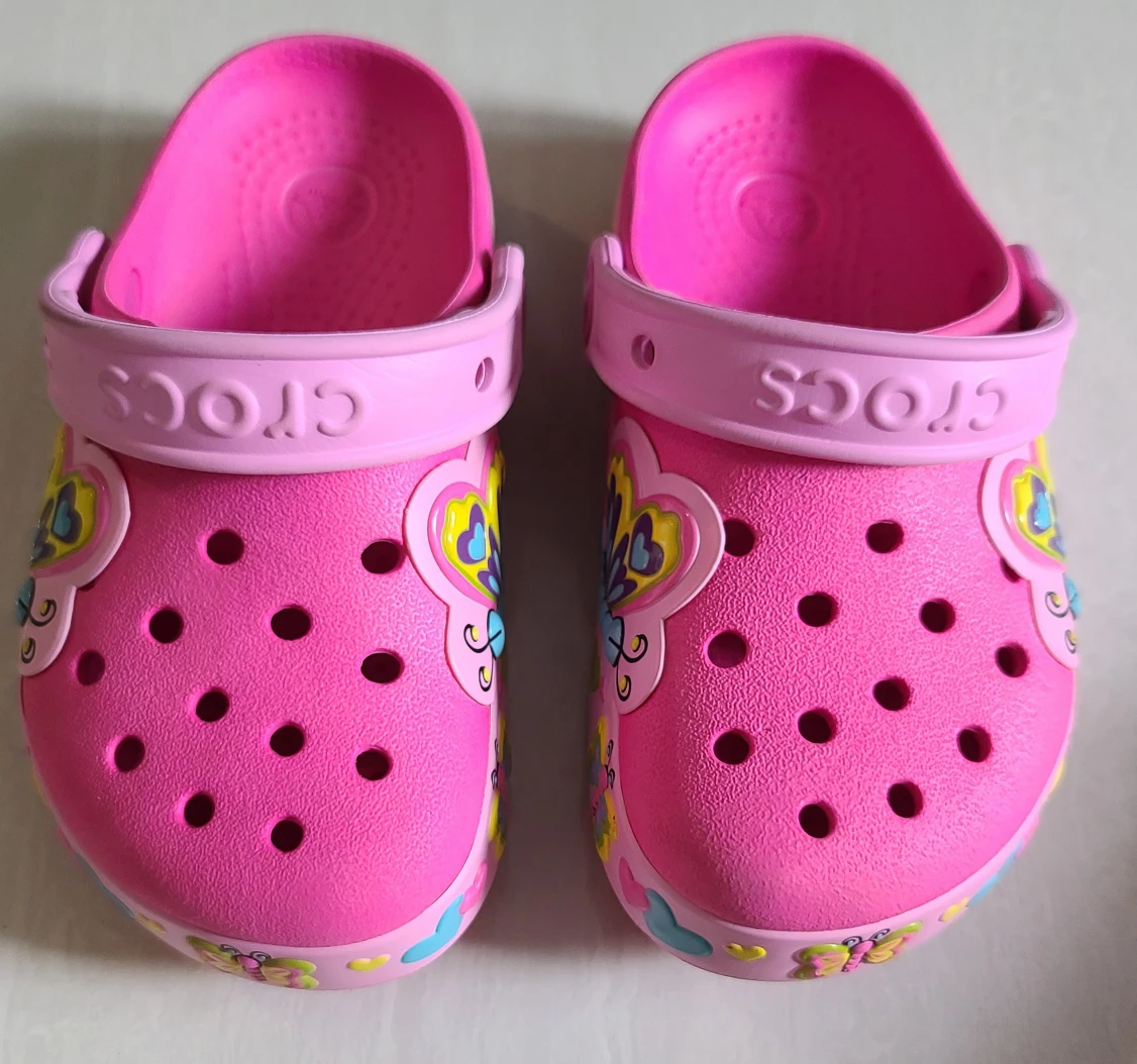 Kids Pink Butterfly LIGHT UP Crocs - Size 11 | Karrot
