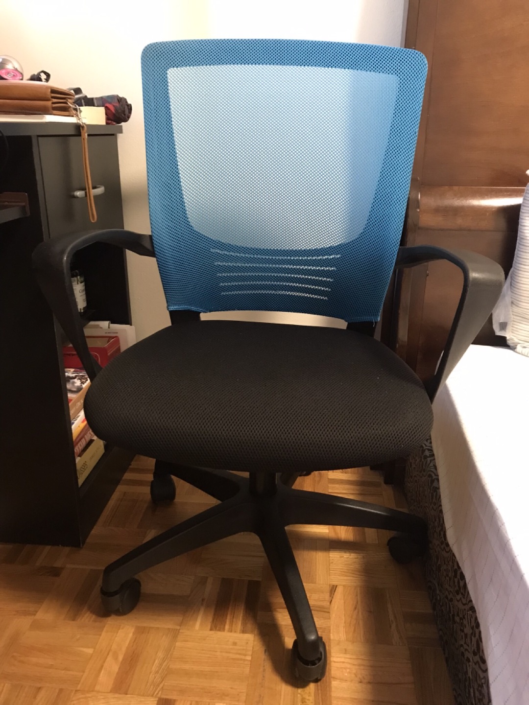 Staples Vexa Mesh Office hotsell Chair Black