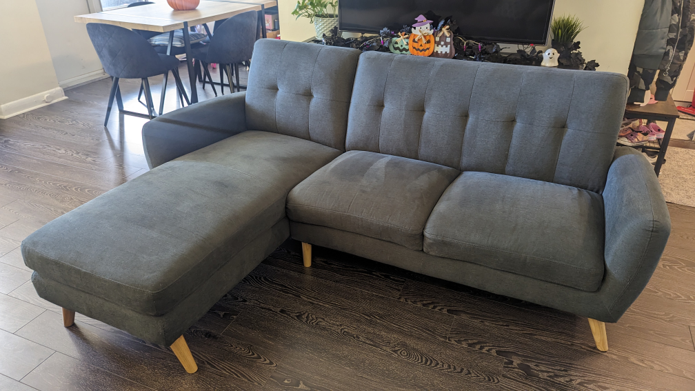 Fany couch structube store