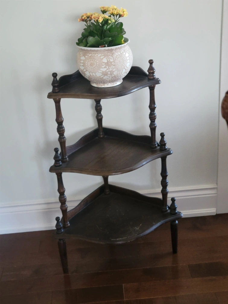 Vintage Three Tiered Corner Spindle Wood Plant Stand! | Karrot
