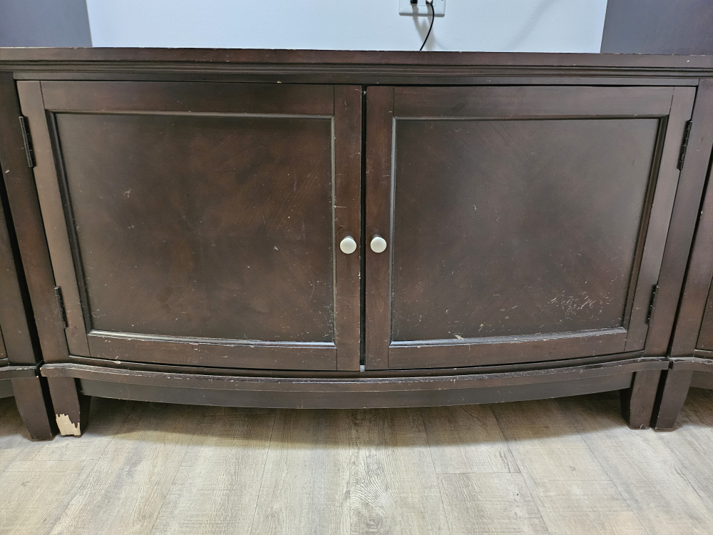 Entertainment Unit | Karrot