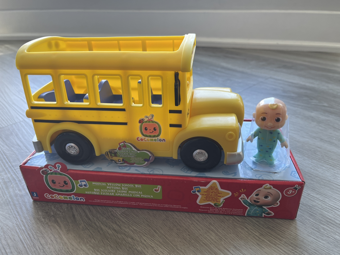 Cocomelon wheels on the bus | Karrot