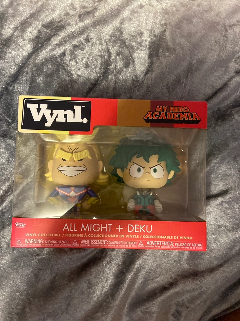 Anime figurines | Karrot