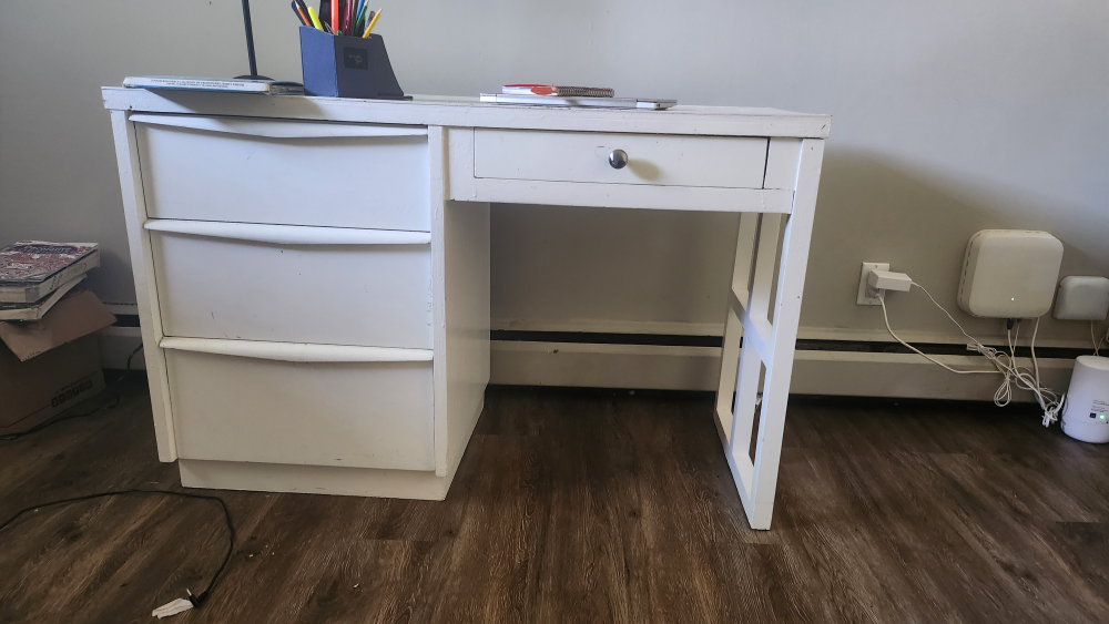 Reading table/office table | Karrot